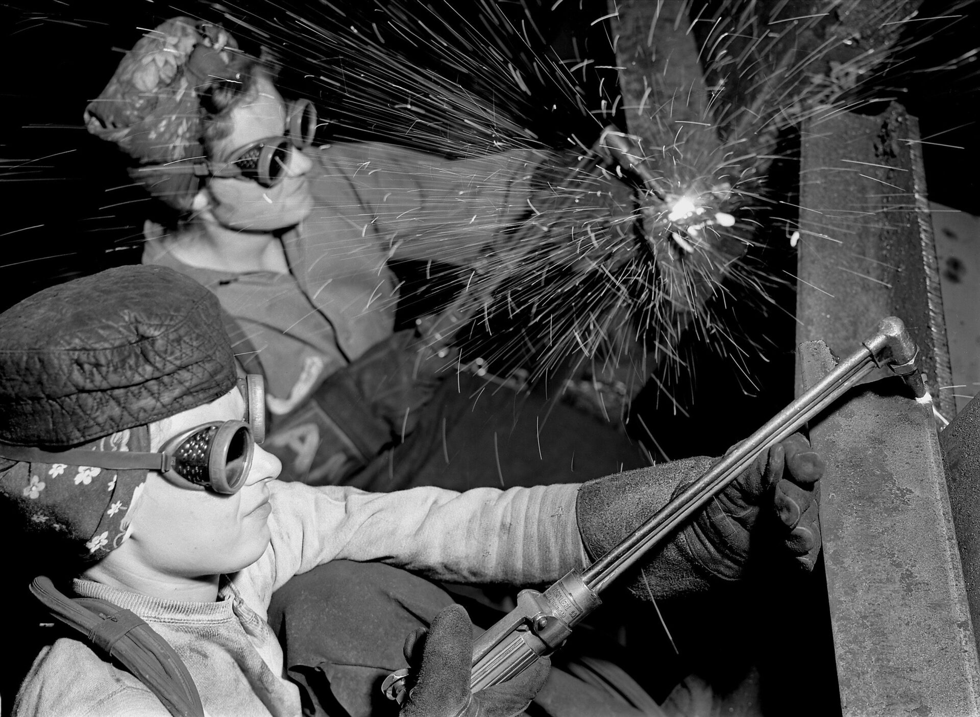 1940s Women’s Workwear – Go 40s!