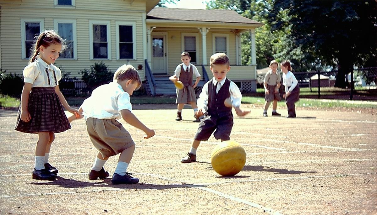 1940s School Life – Go 40s!